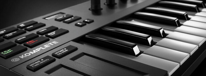 Native Instruments Komplete Kontrol M32 MIDI Keyboard